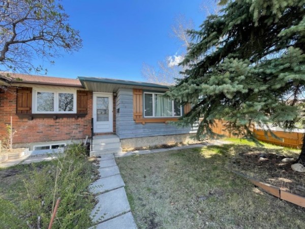 372 Midridge Drive SE | Calgary Real Estate by Glen Godlonton